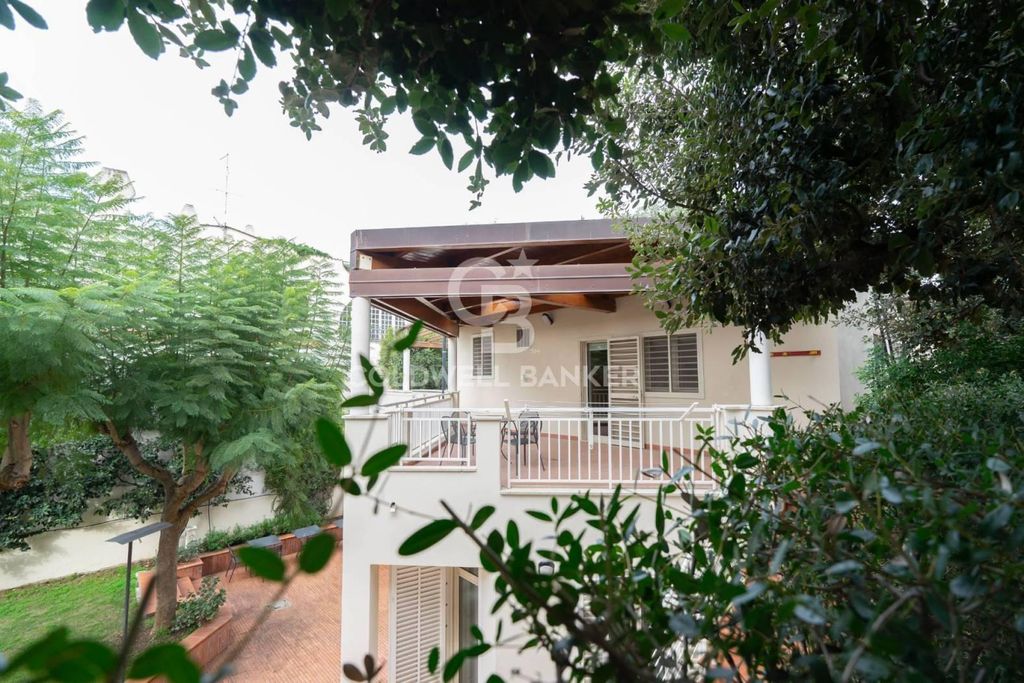 4 bedroom luxury Villa for sale in Via Ceglie, 6/D, Valenzano, Bari ...