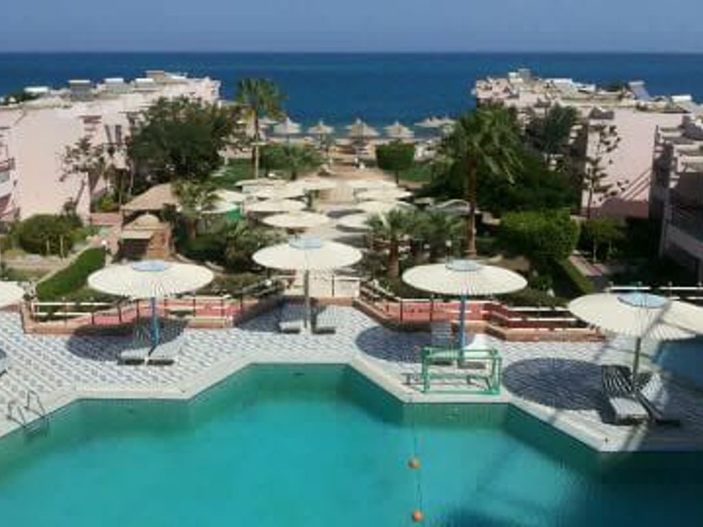Hurghada center, Al Ghardaqah, Muḩāfaz̧at al Baḩr al Aḩmarの 販売高級ホテル ...