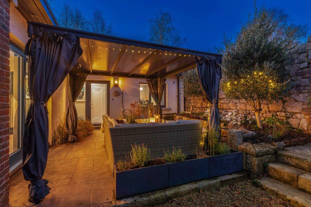 3 bedroom luxury Detached House for sale in Dublin, Ireland - 131126537 ...