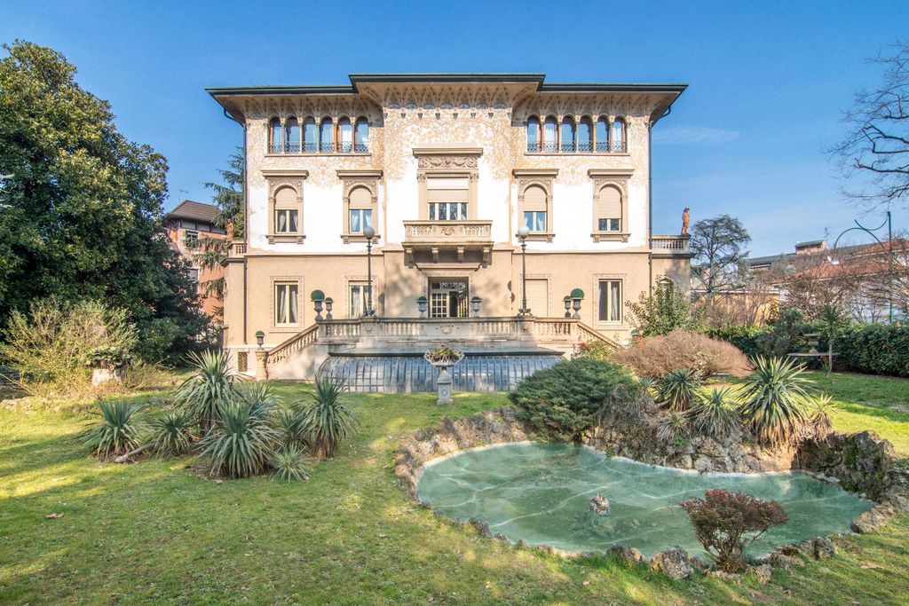 À venda Mansão de alto padrão de 1000 m2, Cusano Milanino, Itália ...