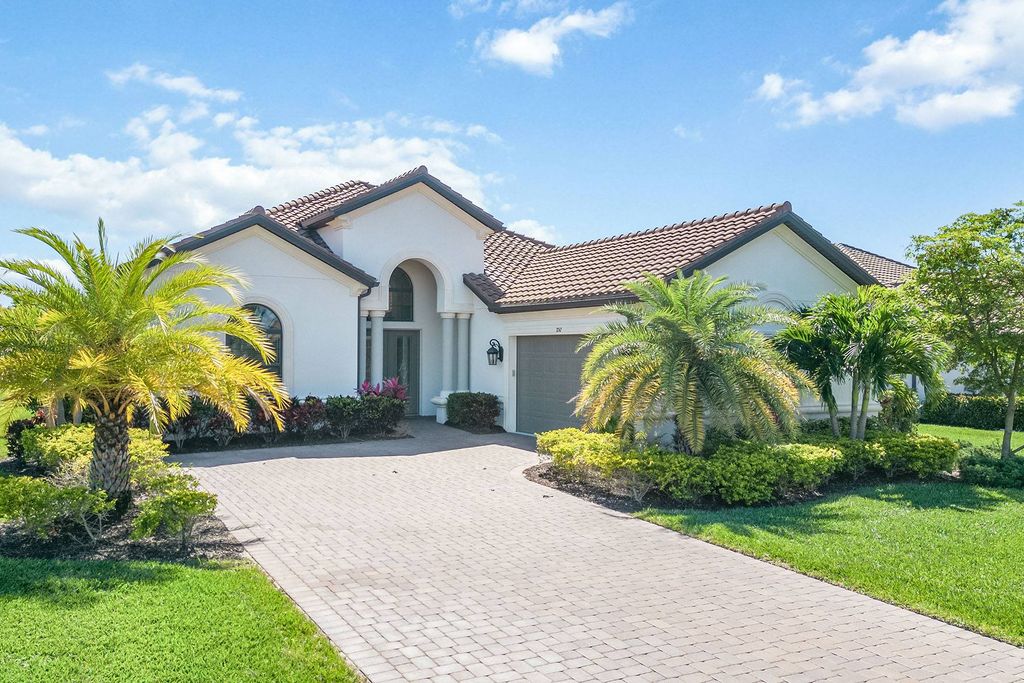 Luxury 3 bedroom Detached House for sale in Naples, Florida - 130076197 ...
