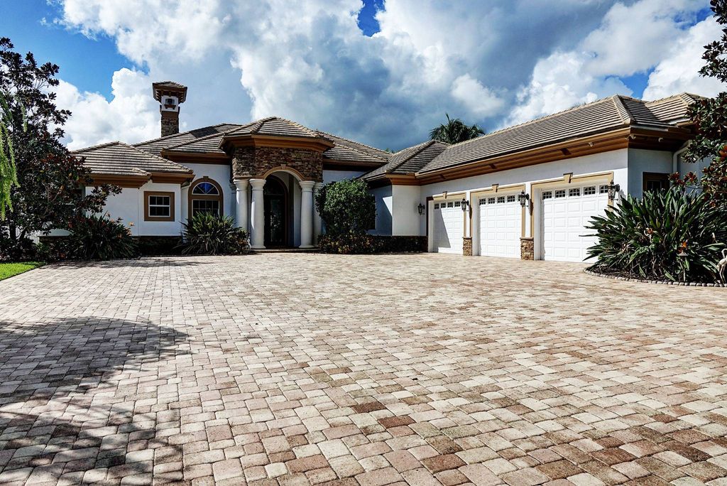 4 bedroom luxury Detached House for sale in Stuart, Florida - 131886315 ...