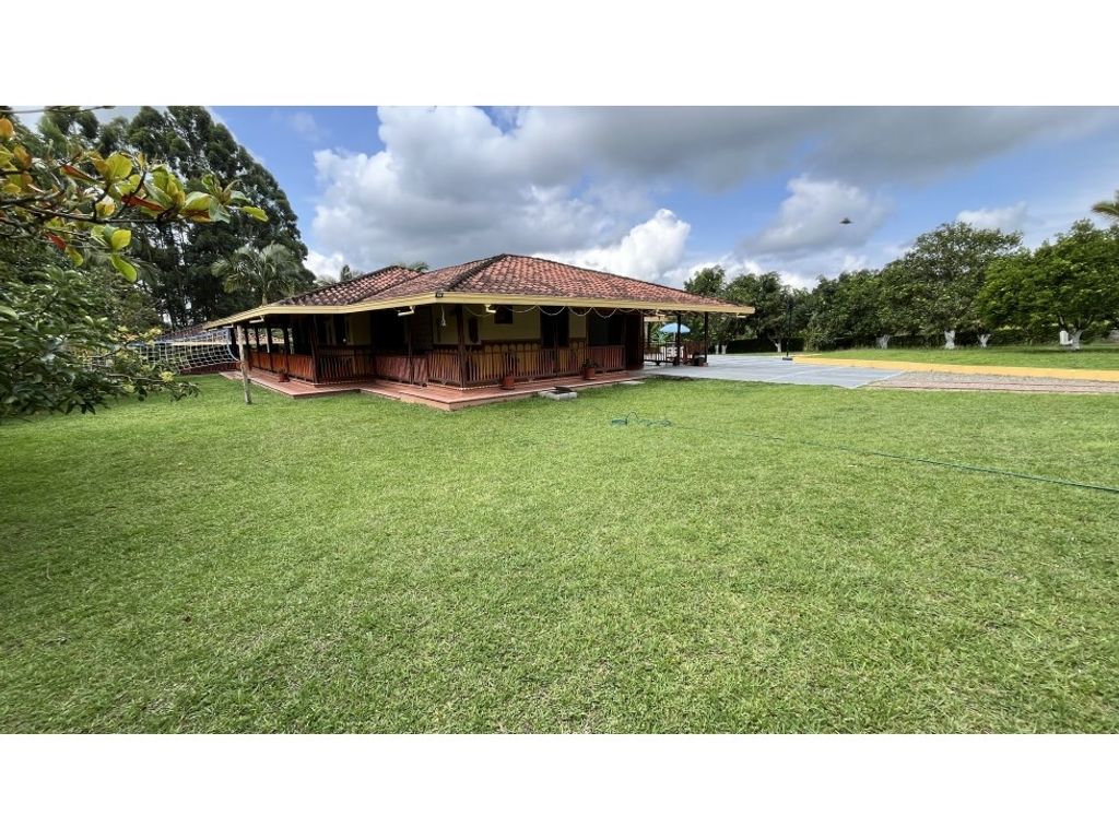 Exclusivo hotel de 20480 m2 en venta Circasia, Quindío Department ...