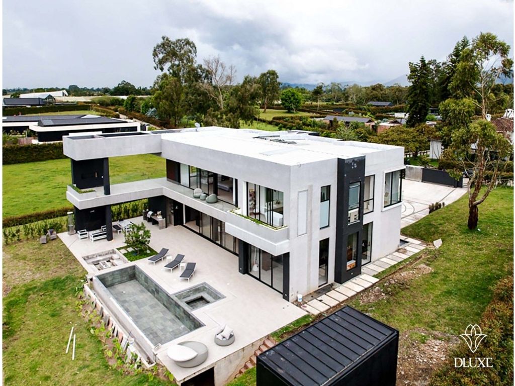 Luxury House for sale in Rionegro, Colombia - 129103175 - LuxuryEstate.com