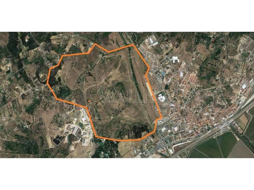 Development Land in Azambuja, Lisbon - 123970605 | LuxuryEstate.com