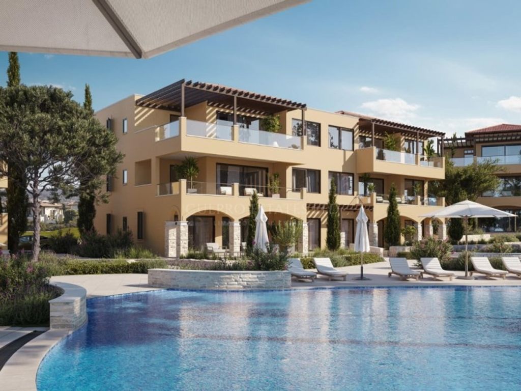 Piso de alto standing en venta en Aphrodite Hills, Chipre - 132663909 ...