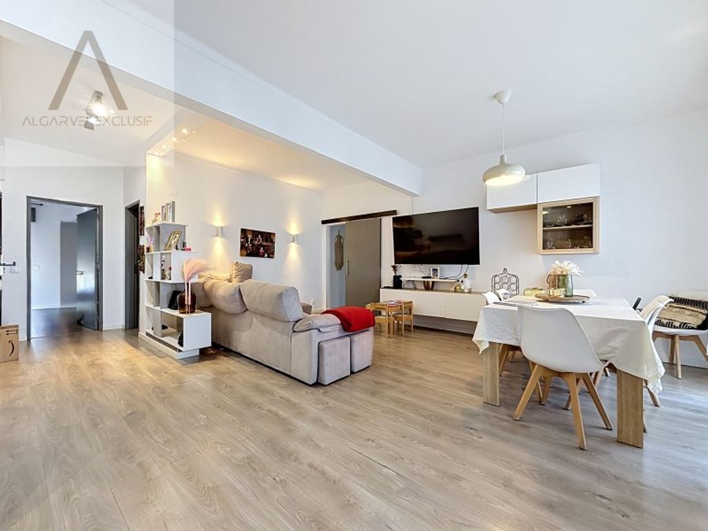 Piso de alto standing de 196 m2 en venta en Brancanes, Olhão, Faro ...
