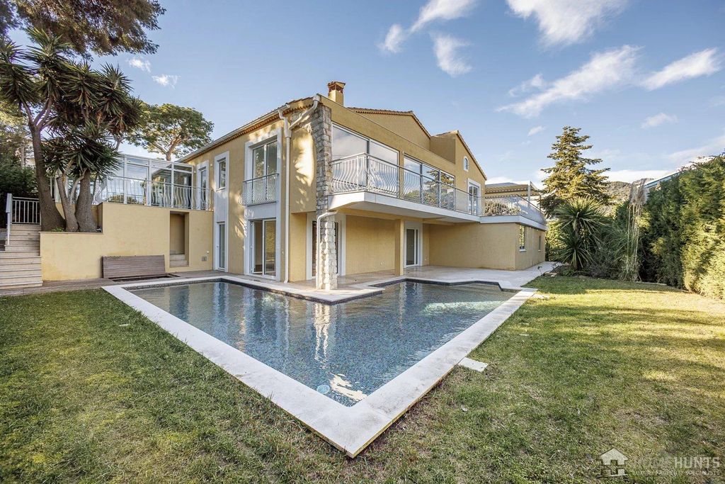 5 room luxury Villa for sale in Roquebrune-Cap-Martin, French Riviera ...