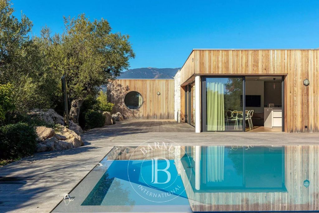 Villa de 7 pièces de luxe en vente Lecci, France - 129834114 ...