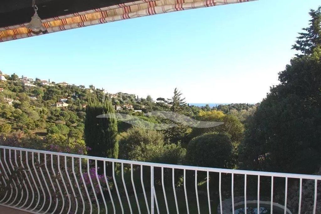 Luxury Villa for sale in La Croix-Valmer, France - 128975751 ...