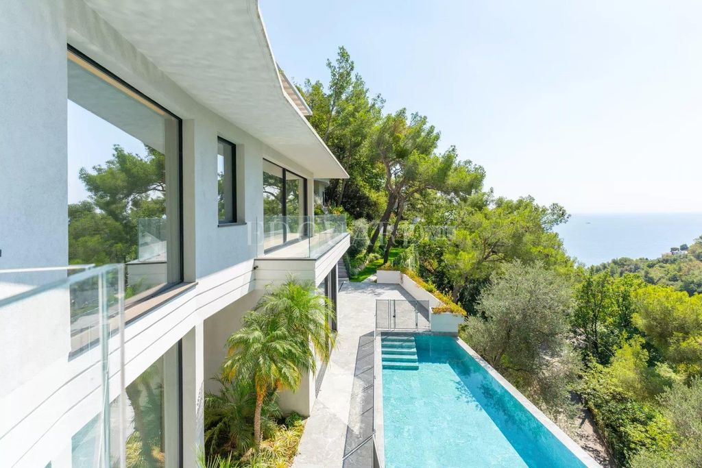 8 room luxury Villa for sale in Roquebrune-Cap-Martin, French Riviera ...
