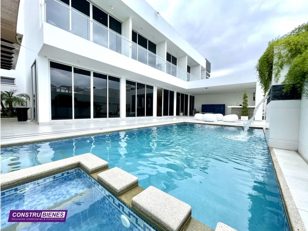 Luxuriöses Haus mit 4 Schlafzimmer zu verkaufen in Manta, Ecuador ...