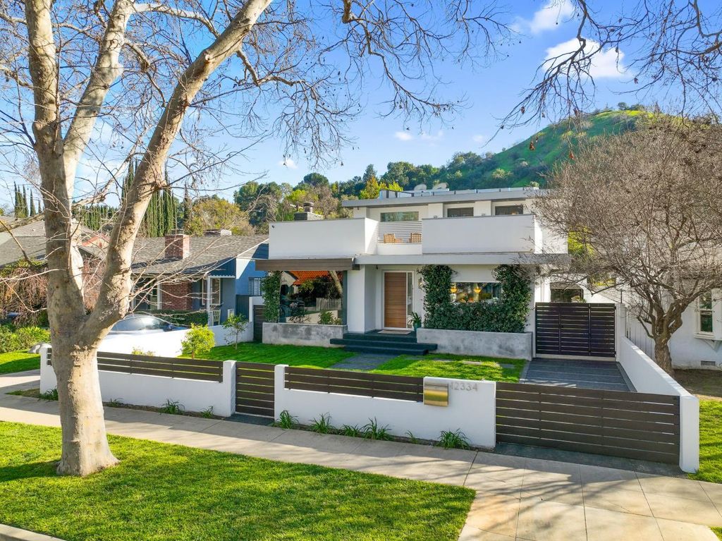 Элитный дом 302 м2 в продажа Studio City, Лос-Анджелес, Калифорния ...