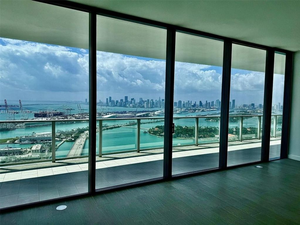 3 bedroom luxury Flat for sale in Miami Beach, Florida - 131259305 ...