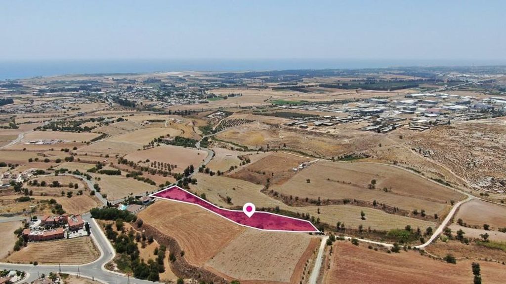 Terrain - Anaríta, Paphos District - 129477339 - LuxuryEstate.com