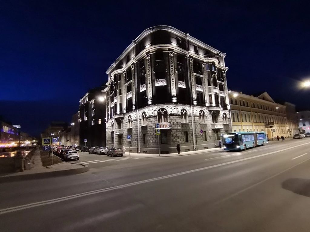 3 room luxury Flat for sale in Санкт-Петербург, набережная Крюкова ...