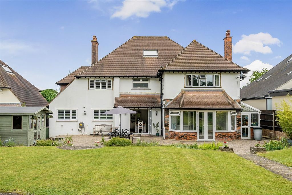 5 bedroom luxury Detached House for sale in Banstead, United Kingdom ...