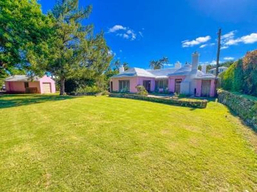4 bedroom luxury House for sale in Paget - 130951004 - LuxuryEstate.com