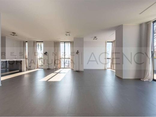 Milan: Villas and Luxury Homes for sale - Prestigious Properties in ...
