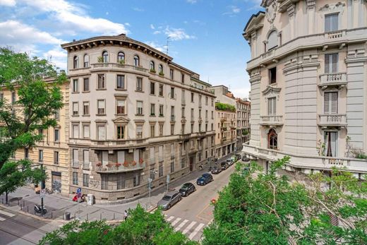 Milan: Villas and Luxury Homes for sale - Prestigious Properties in ...