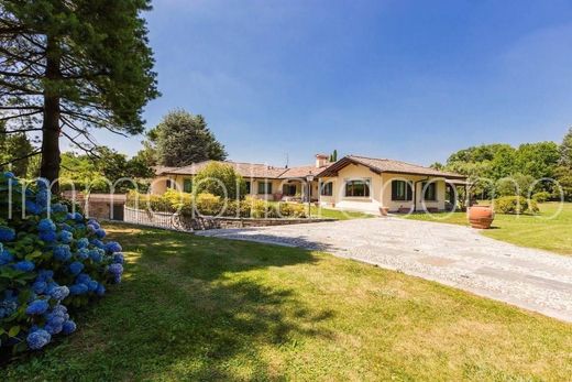 Villa Guardia: Ville e Case di Lusso in vendita - Immobili di Prestigio ...