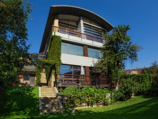 Kiev: Villas and Luxury Homes for rent - Prestigious Properties in Kiev ...