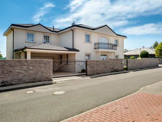 Luxury Homes Czech Republic for sale - Prestigious Villas and ...