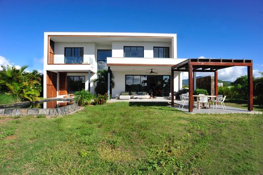 Luxury Homes Mauritius for sale - Prestigious Villas and Apartments in ...