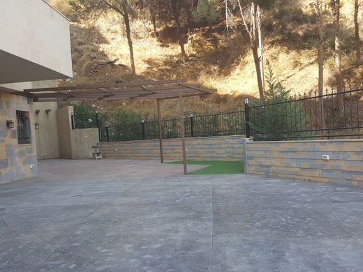 El Fanar: Villas and Luxury Homes for sale - Prestigious Properties in ...