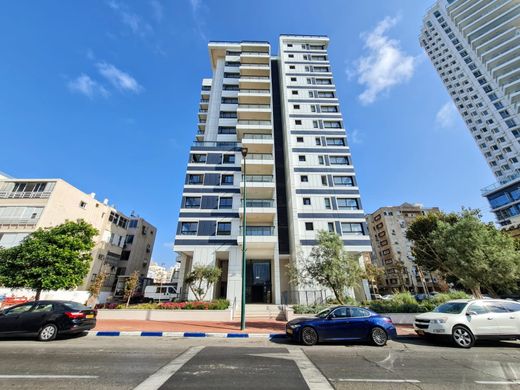 Netanya: Villas and Luxury Homes for sale - Prestigious Properties in ...