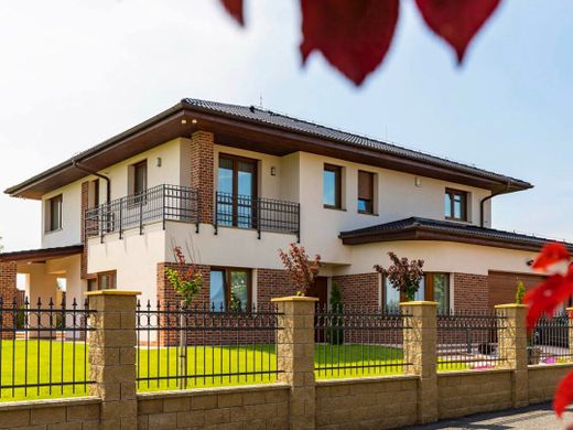 Luxury Homes Czech Republic for sale - Prestigious Villas and ...