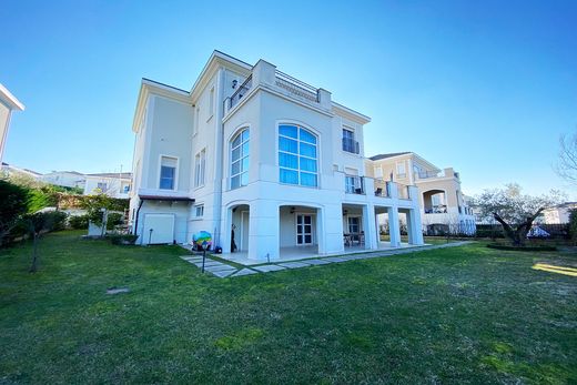 Qarku i Tiranës Luxury Homes and Prestigious Properties for sale in ...