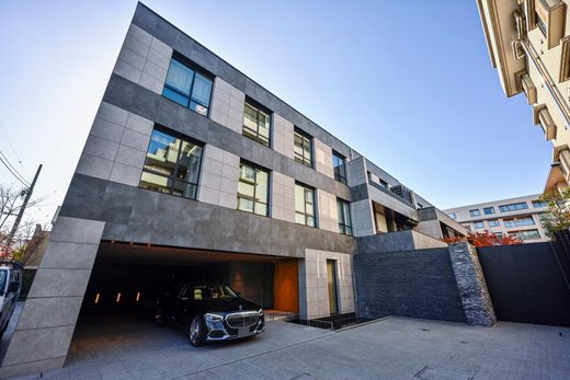 Tokyo: Villas and Luxury Homes for sale - Prestigious Properties in ...