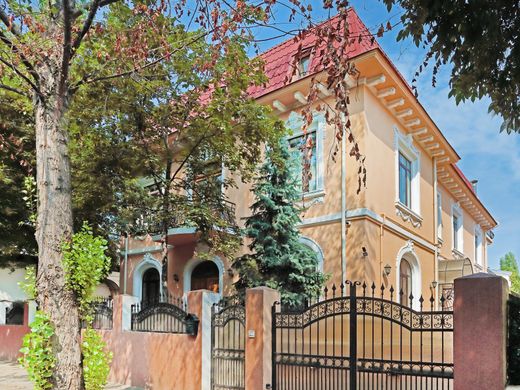 Luxury Homes Romania for sale - Prestigious Villas and Apartments in ...