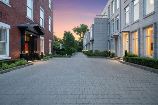 Toronto: Villas and Luxury Homes for sale - Prestigious Properties in ...