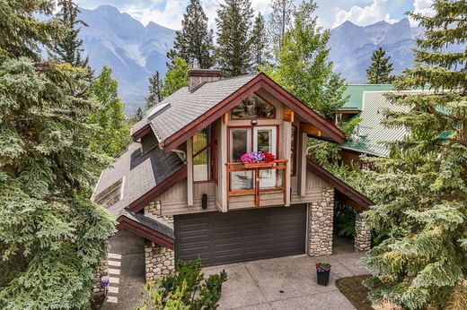 Luxury Properties for sale in Alberta Province - LuxuryEstate.com