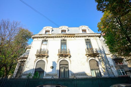 Bucharest: Villas and Luxury Homes for sale - Prestigious Properties in ...