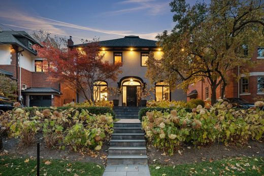 Toronto: Villas and Luxury Homes for sale - Prestigious Properties in ...