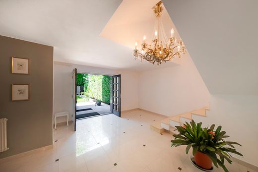 Prague: Villas and Luxury Homes for sale - Prestigious Properties in ...