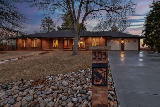 Hawk Vanek | LIV Sotheby's International Realty, Boulder - LuxuryEstate.com