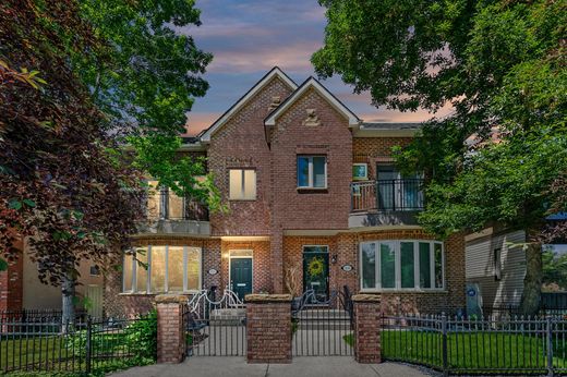 Alberta Luxury Homes and Prestigious Properties for sale in Alberta ...