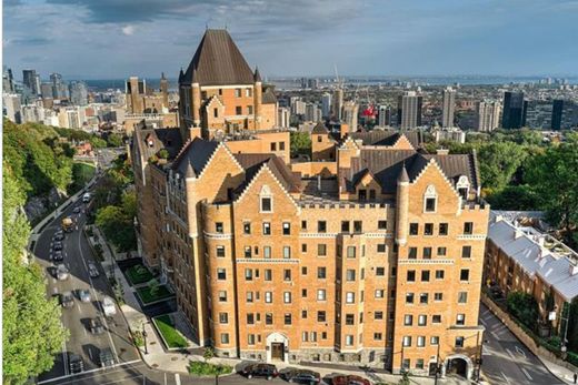 Montreal: Villas and Luxury Homes for sale - Prestigious Properties in ...