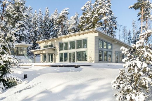 Luxury Homes Finland for sale - Prestigious Villas and Apartments in ...