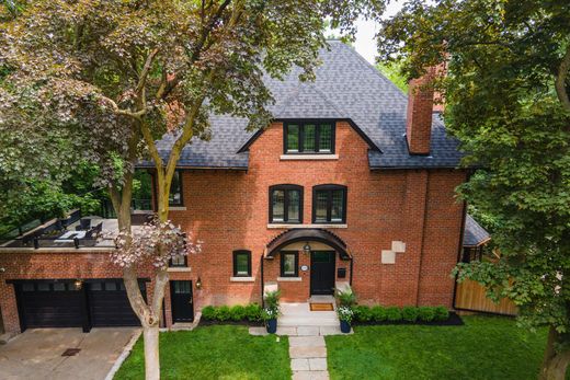 Toronto: Villas and Luxury Homes for sale - Prestigious Properties in ...