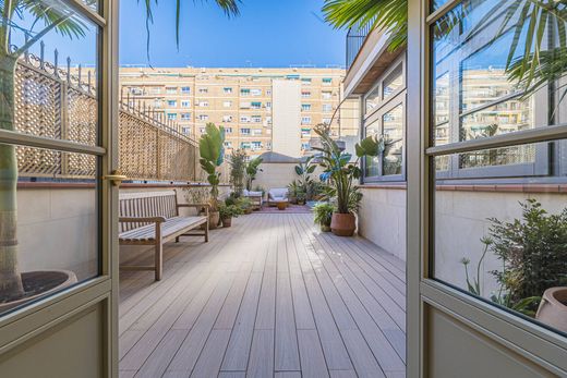 Appartamento di prestigio di 200 m² in vendita Barcellona, Spagna ...