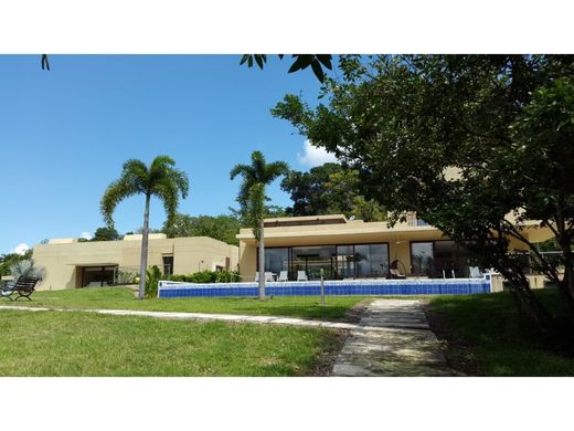 8 bedroom exclusive country house for sale in Villeta, Colombia ...