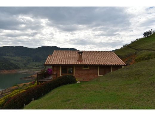 Chalet di lusso in vendita El Peñol, Departamento de Antioquia ...