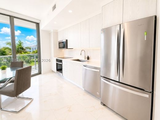 Luxury apartment complex for rent in Sunrise, United States - 132684949 ...