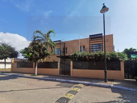 Luanda: Villas and Luxury Homes for sale - Prestigious Properties in ...