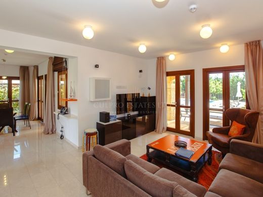 Villa / Chalet en venta Aphrodite Hills, Pafos, Paphos District ...